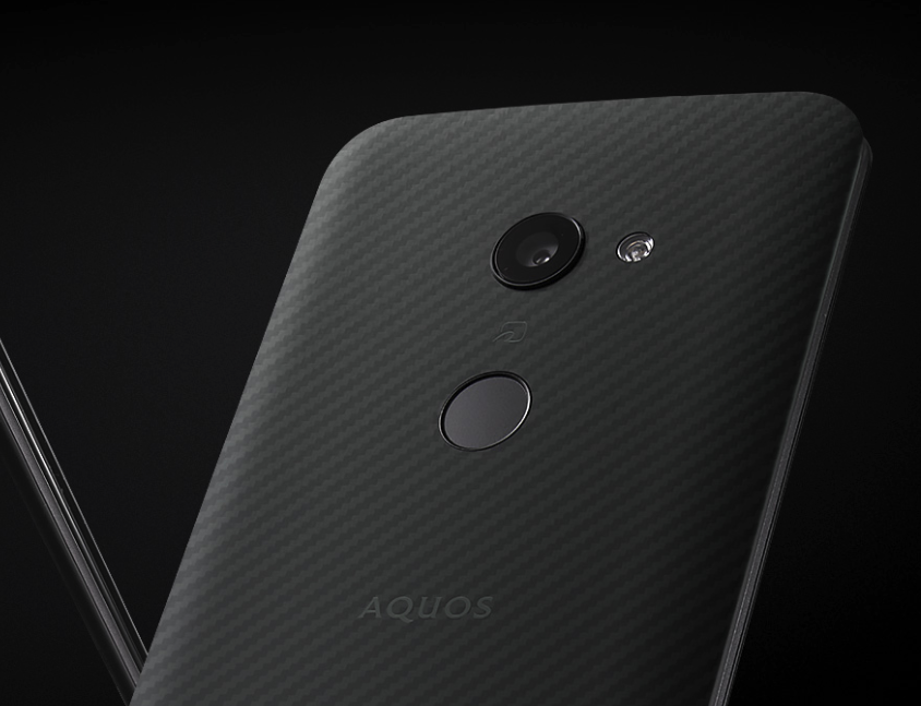 世界最軽量約146gのスマホ「AQUOS zero」発表、6.2インチOLED搭載 本物のフラッグシップモデル | TechWave（テックウェーブ）